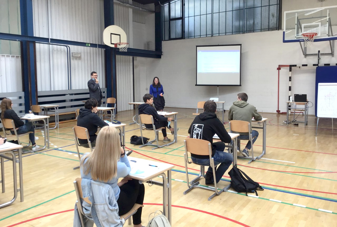 Ministrica na obisku - Gimnazija Ledina