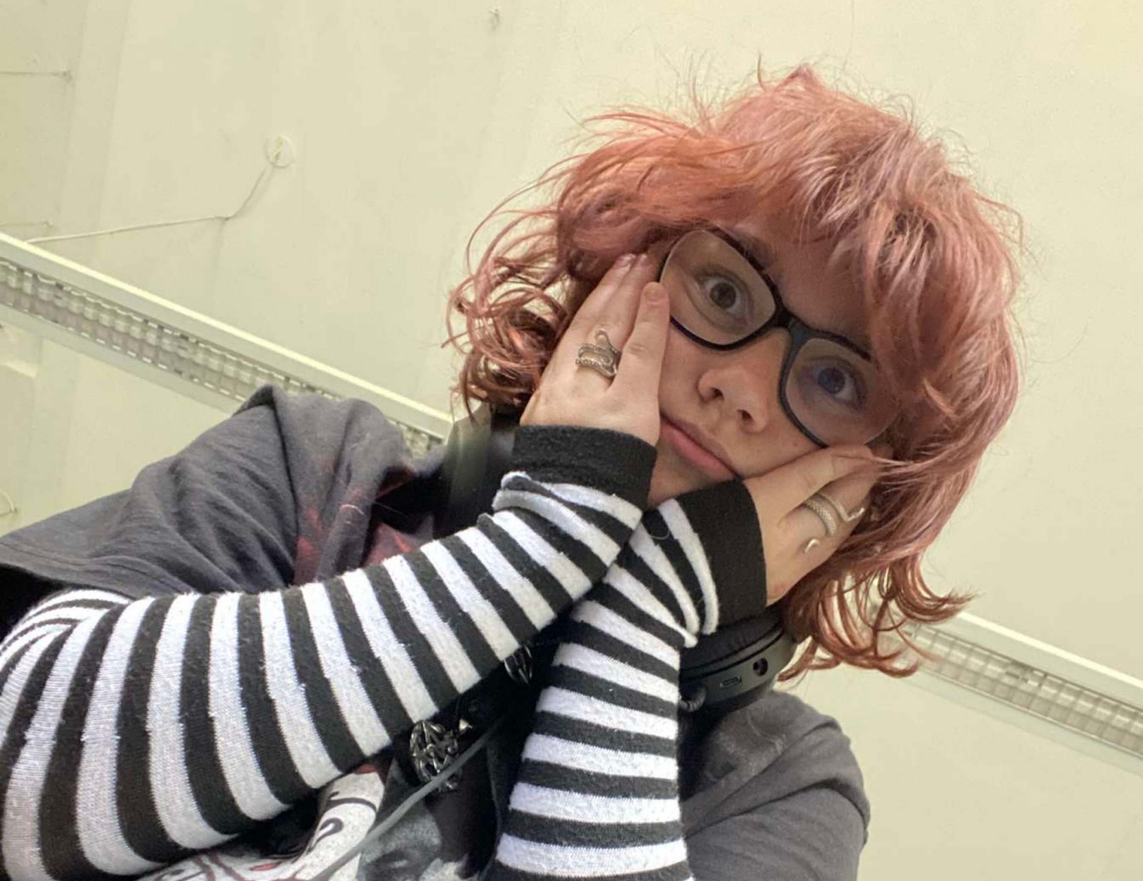 Zlato in srebrno lesketanje - Gimnazija Ledina